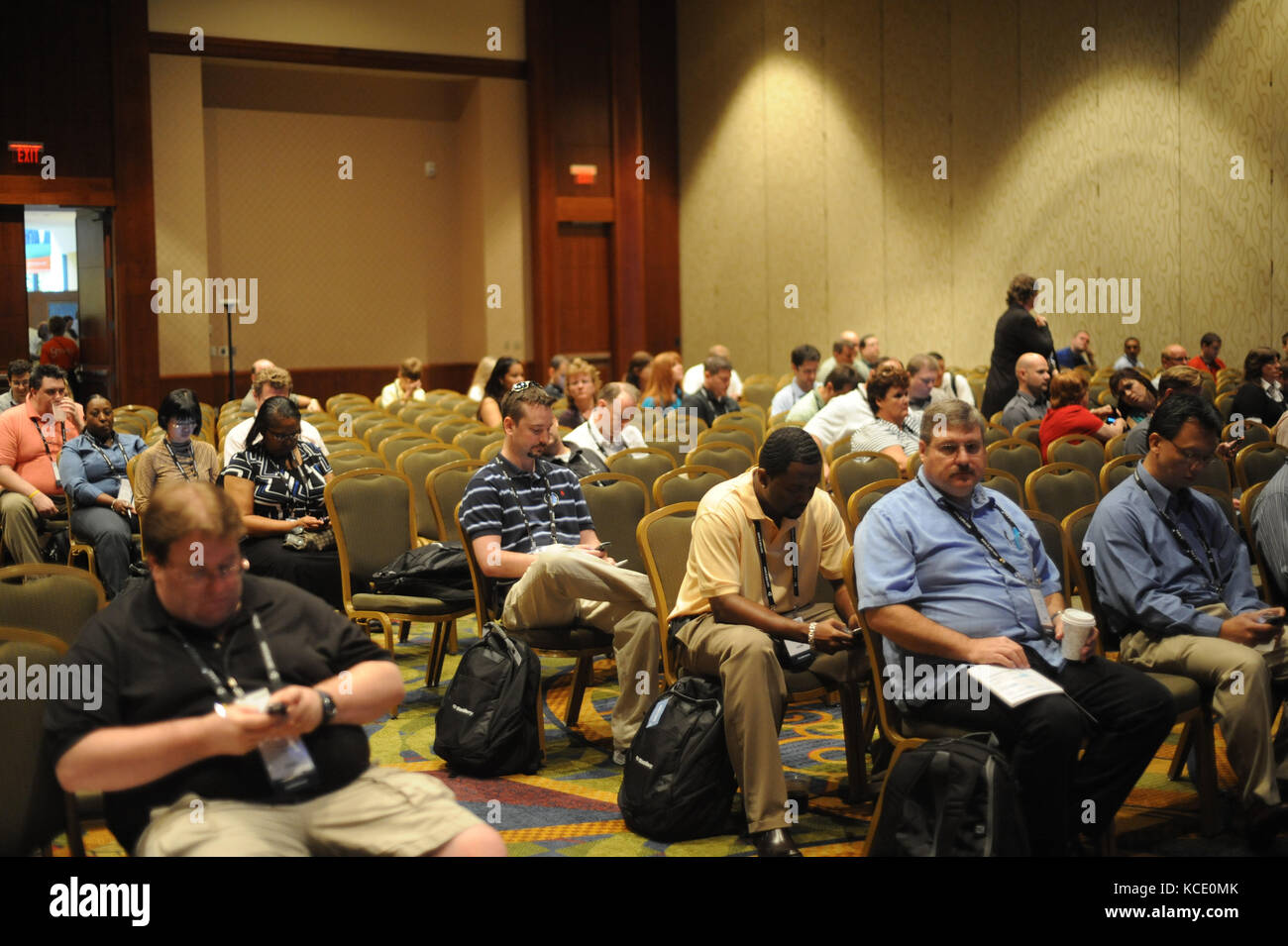 People attending WES 2009, BlackBerry RIM Research in Motion Conference ...