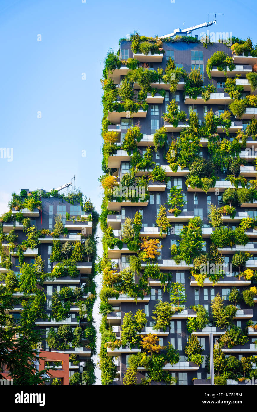 Bosco verticale hi-res stock photography and images - Alamy
