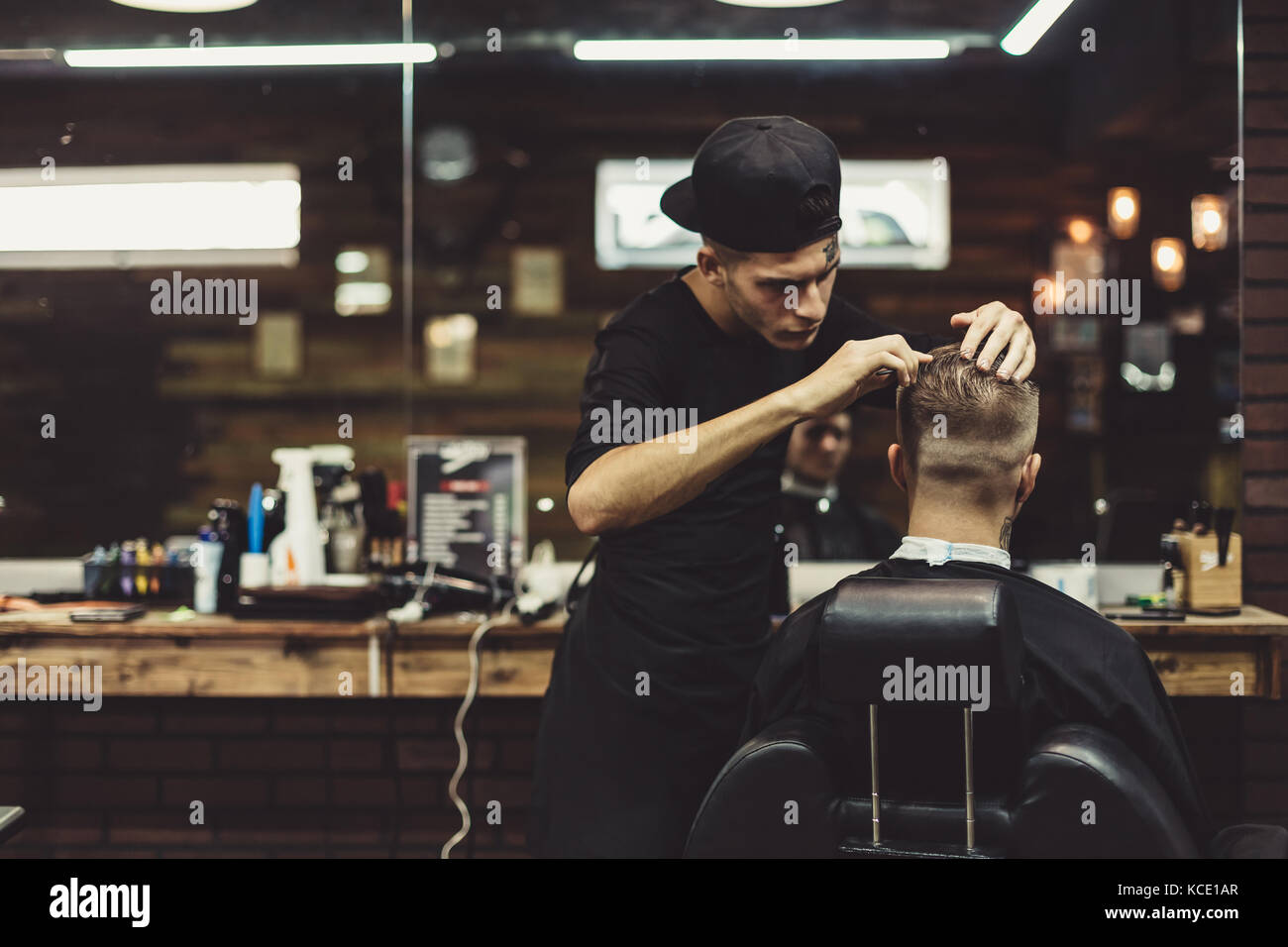 Barber haircut hi-res stock photography and images - Alamy