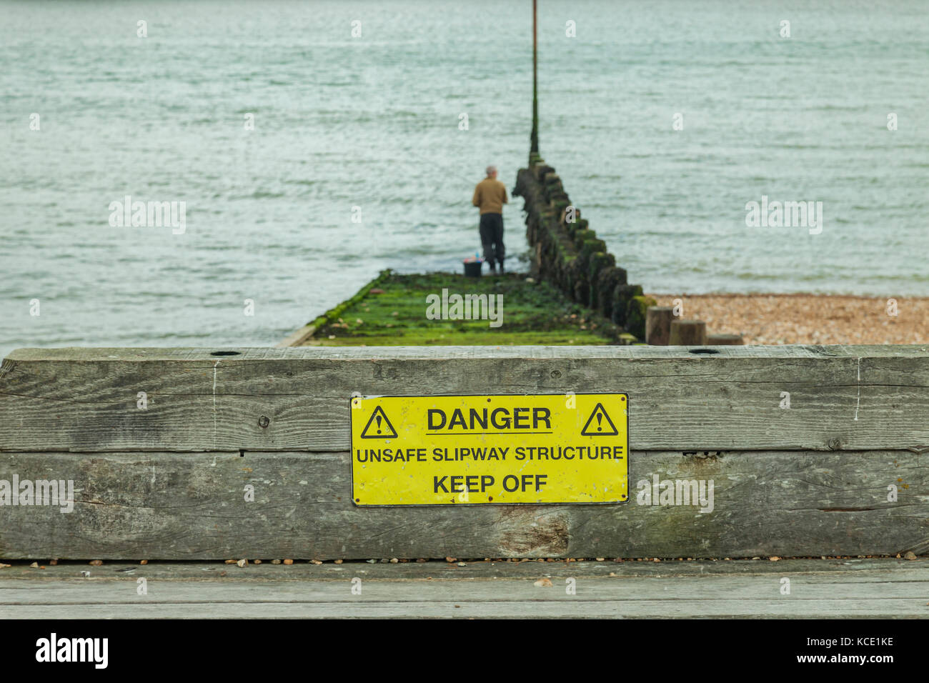 Keep off groyne sign hi-res stock photography and images - Alamy