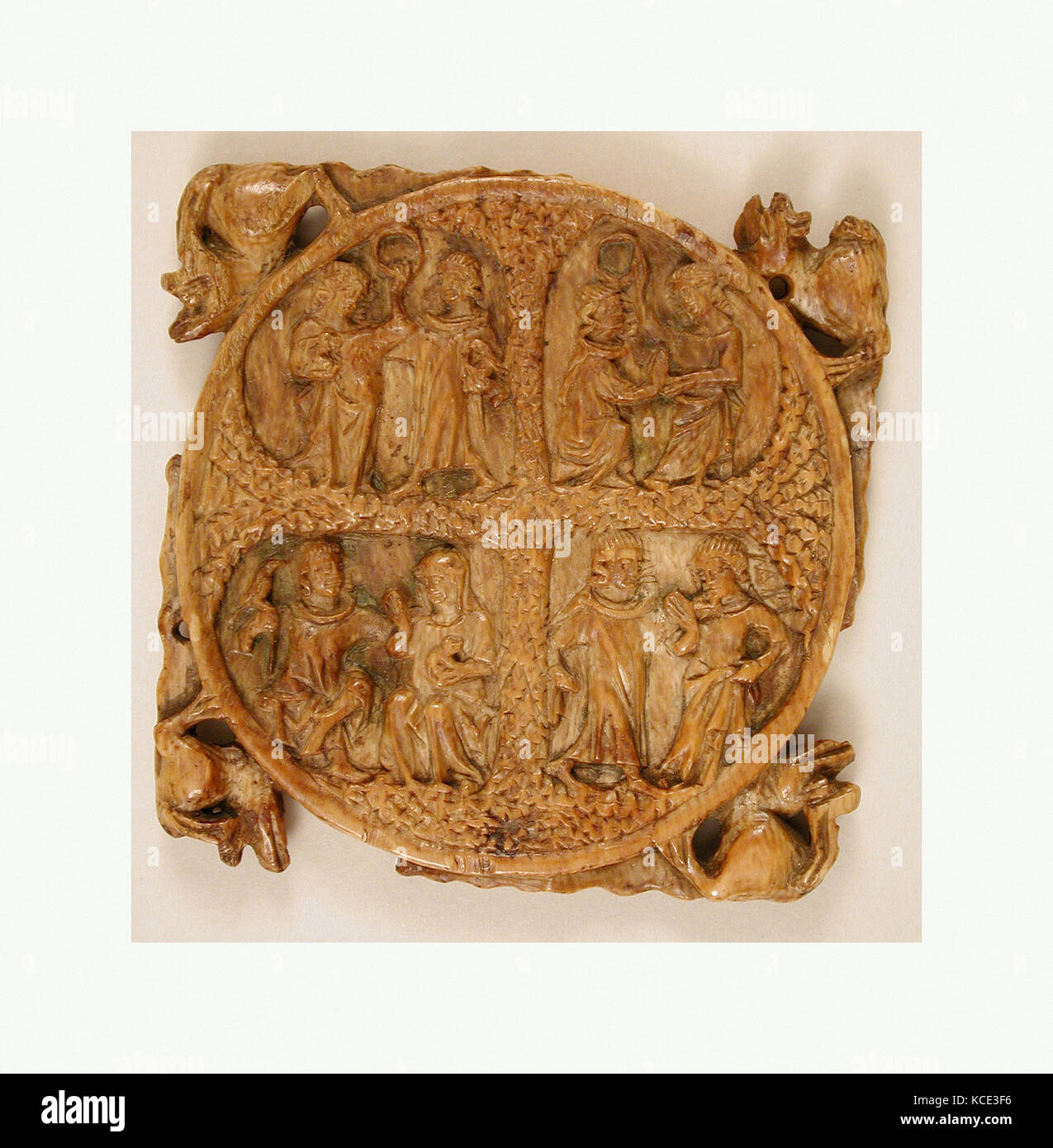 Mirror Case with Lovers, 14th century, French, Ivory, Overall: 3 5/16 x ...