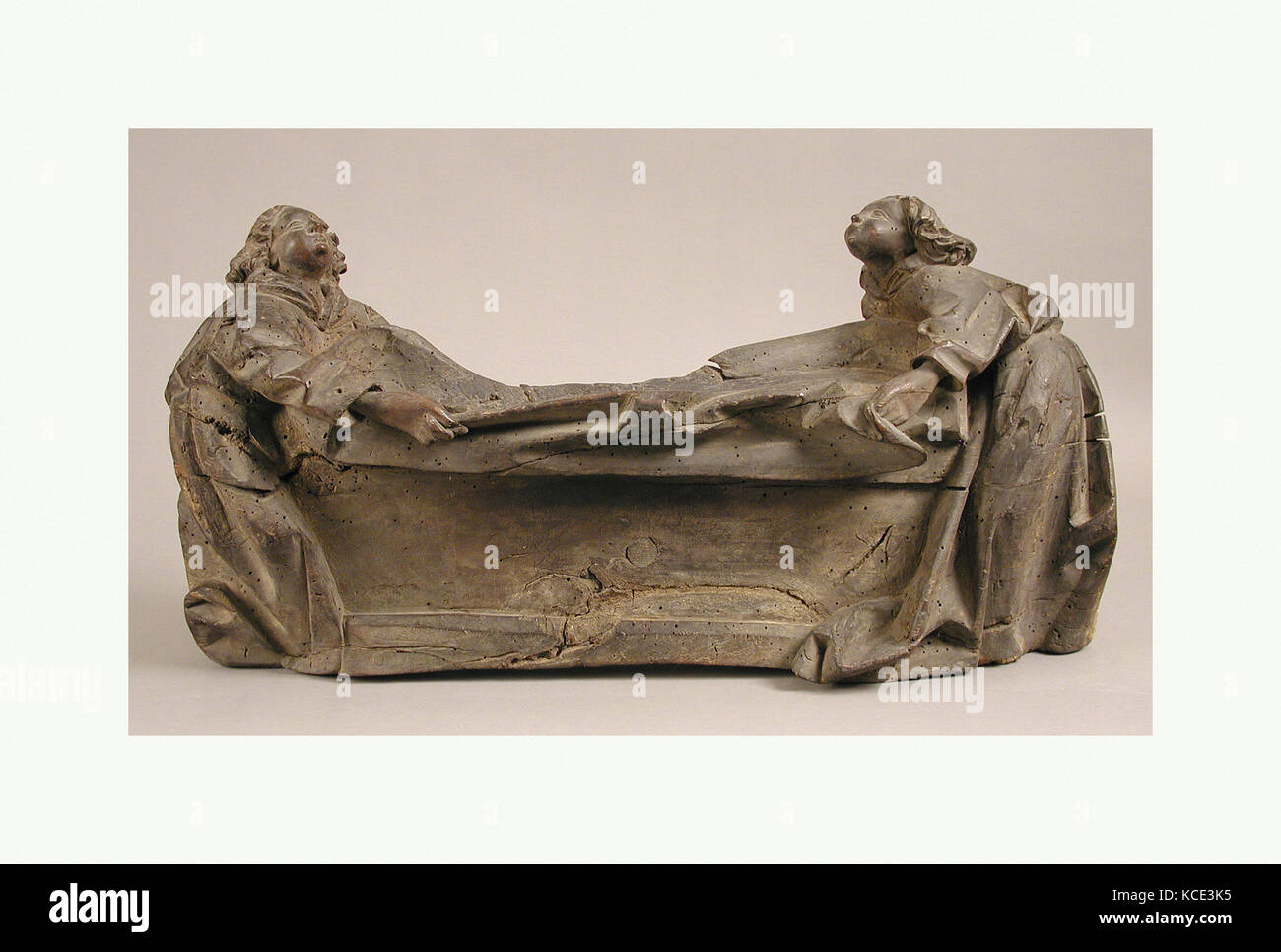 Two angels sculpture hi-res stock photography and images - Alamy