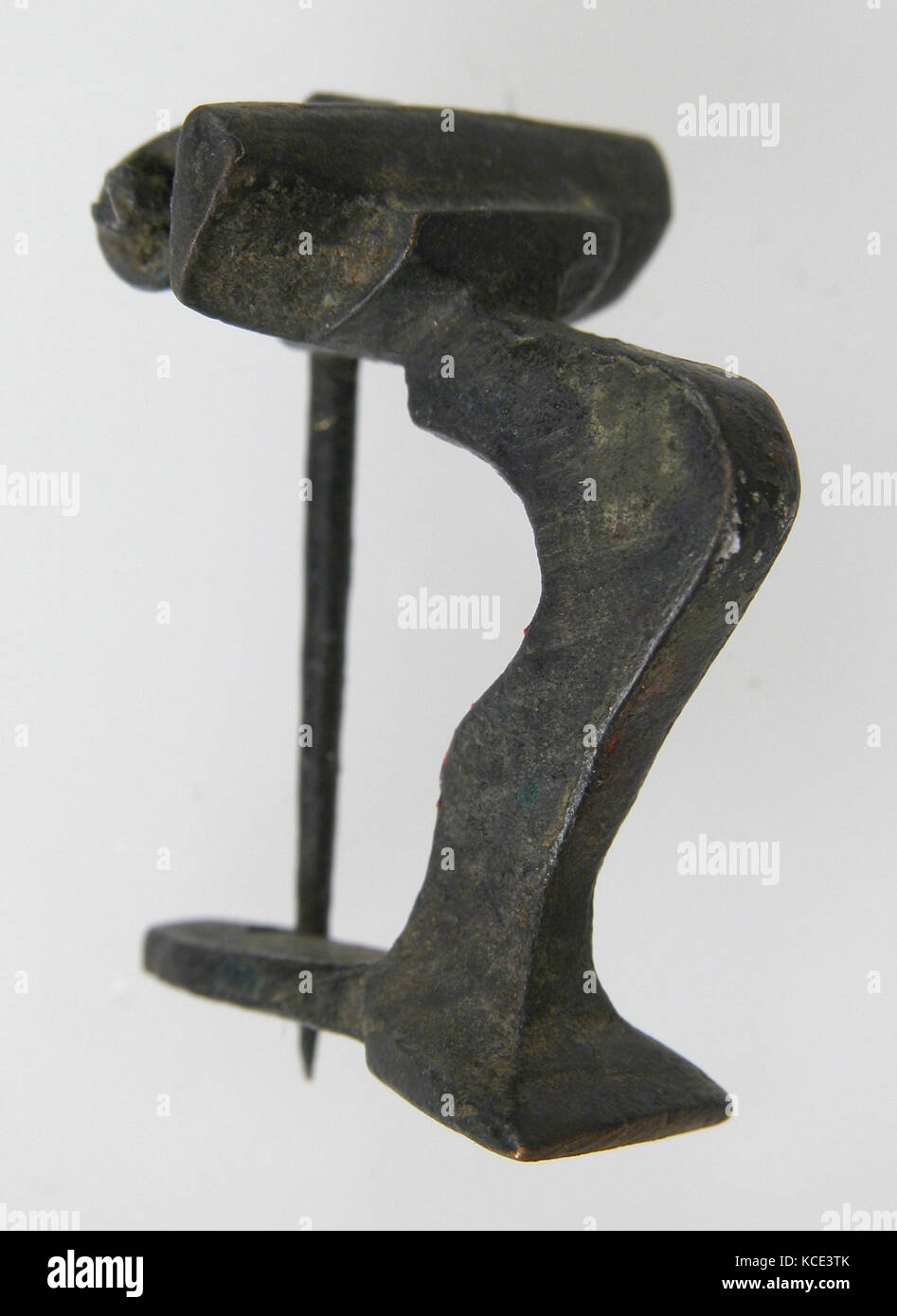 Knee Brooch, 2nd century, Roman, Copper alloy, Overall: 1 5/16 x 13/16 ...