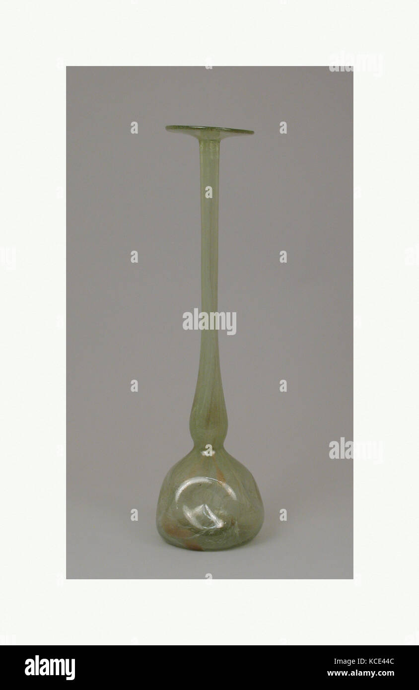 Clutha vase hi-res stock photography and images - Alamy