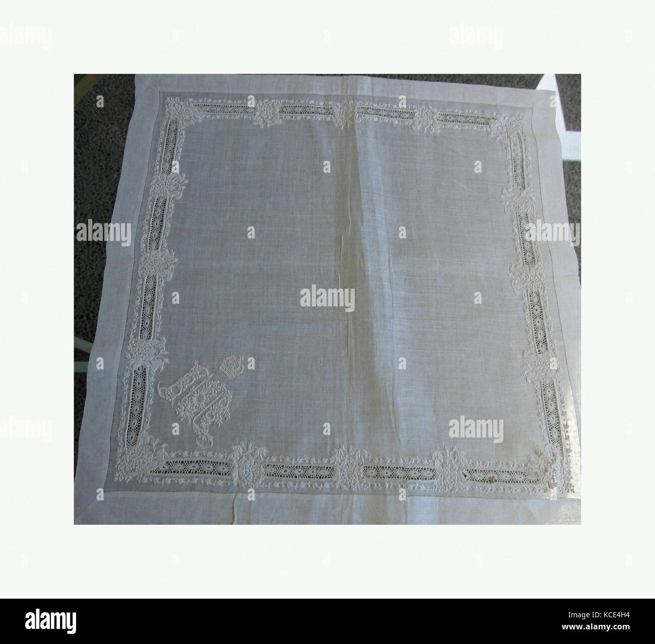 43 1 2 x 80 1 2 hi-res stock photography and images - Alamy