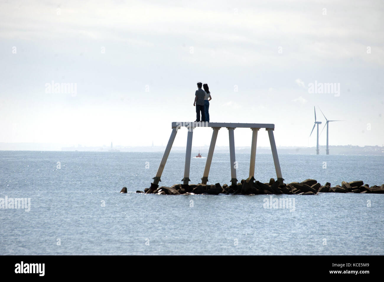 "Couple" by Sean Henry, Newbiggin by the sea, Northumberland Stock ...