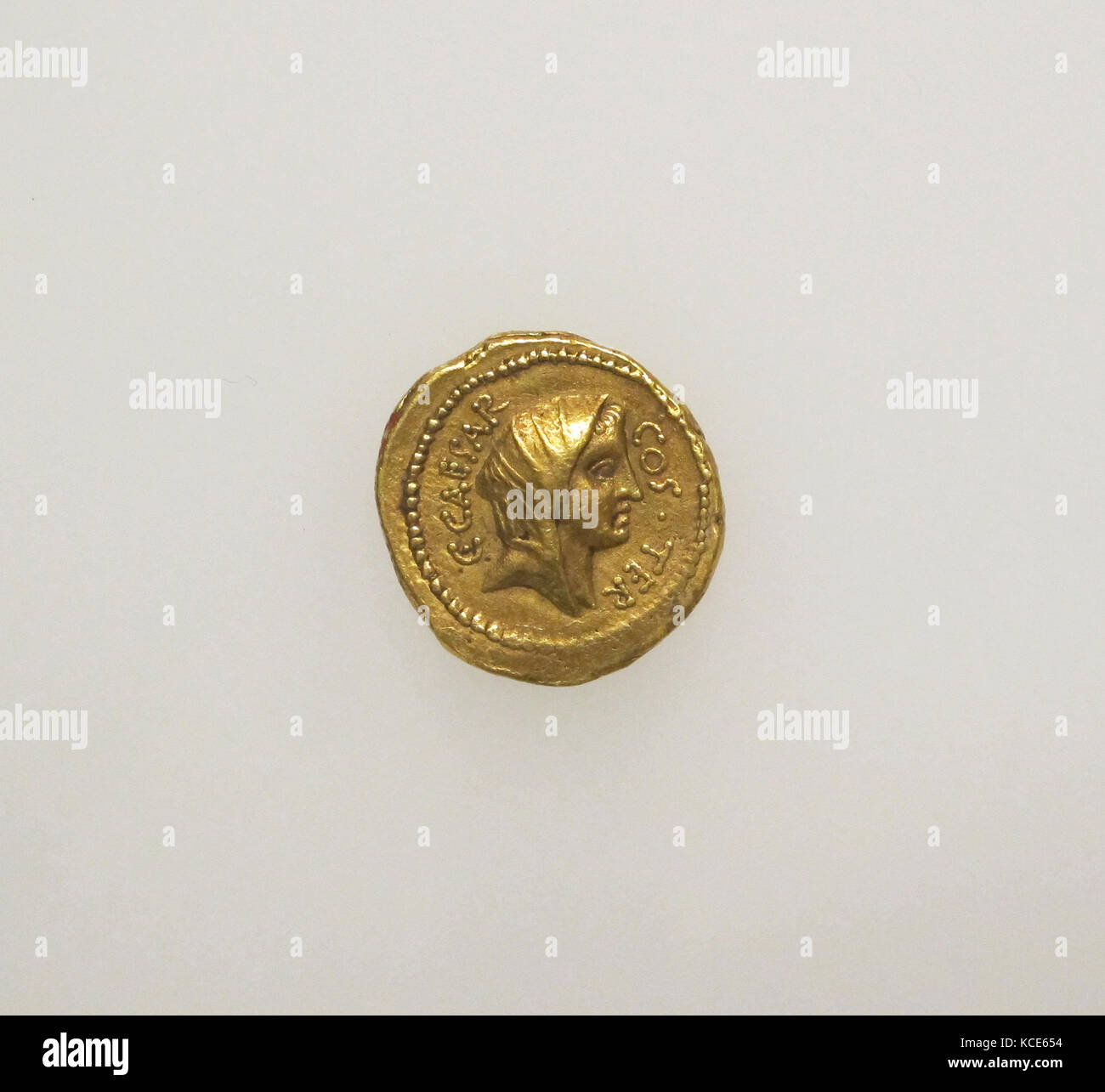 Gold aureus of Julius Caesar, Late Republican, 46 B.C., Roman, Gold ...