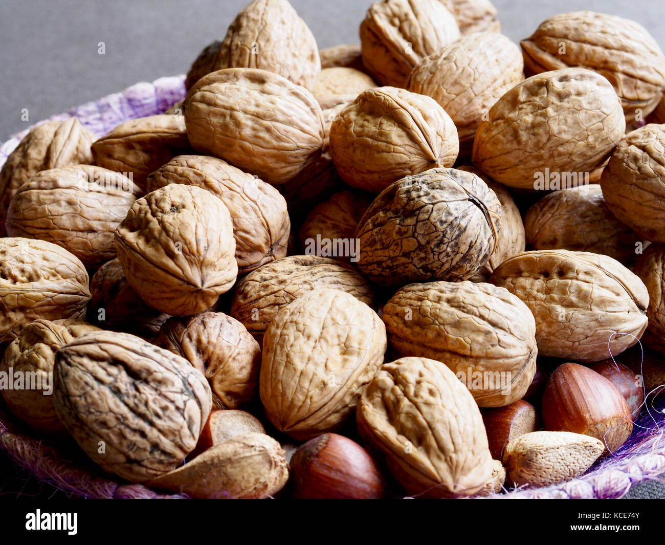 Walnuts group hi-res stock photography and images - Alamy