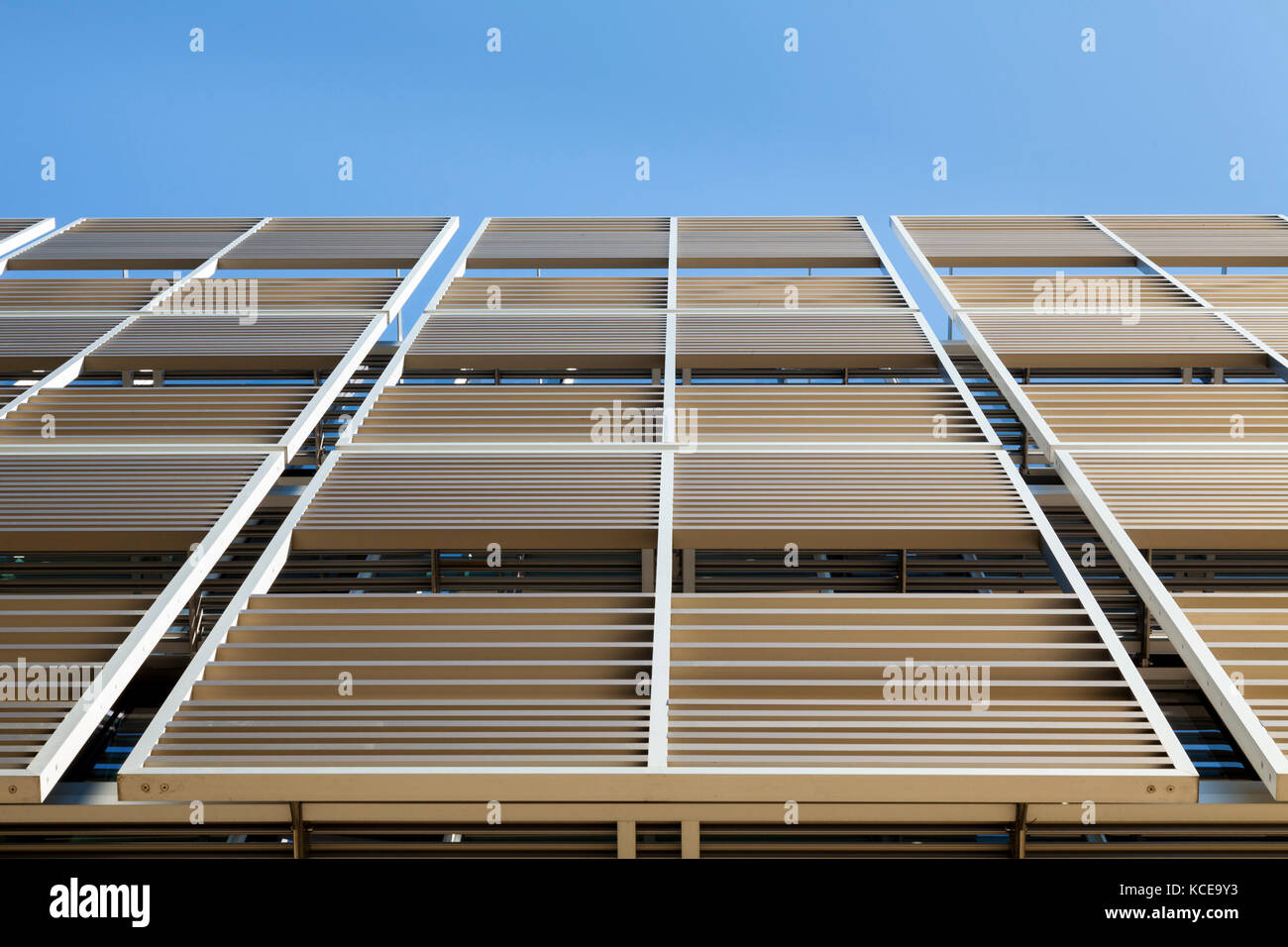 Horizontal external shading on Boldrewood Campus - Faculty of ...