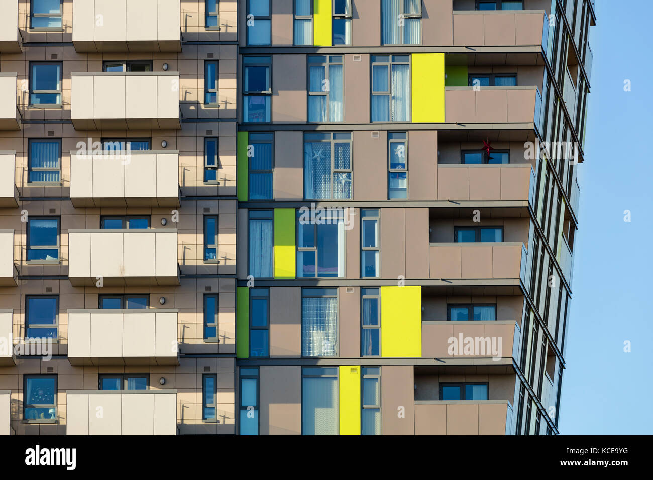 High rise tower block external cladding hi-res stock photography and ...