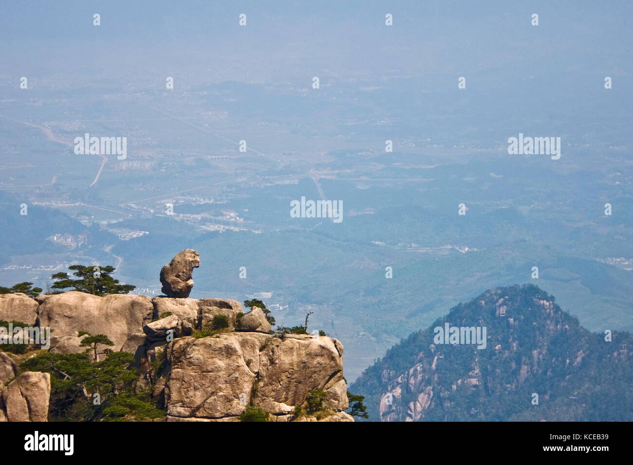 the Amazing Stunning View of Huangshan Mountain, Yellow Mountaing ...