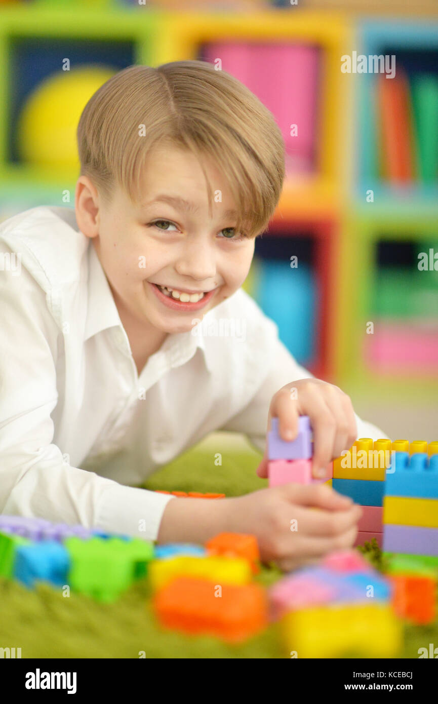 boy playing with blocks Stock Photo - Alamy