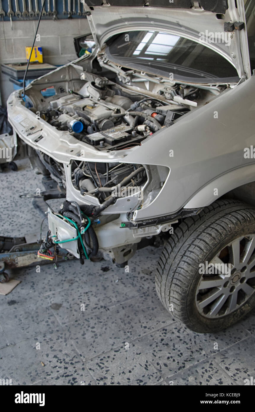 View of the engine bonnet of an incident car Stock Photo - Alamy