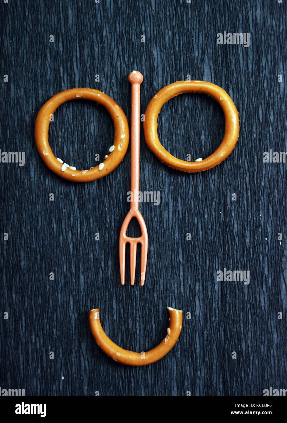 Picture of a ring crackers on a blue background Stock Photo - Alamy