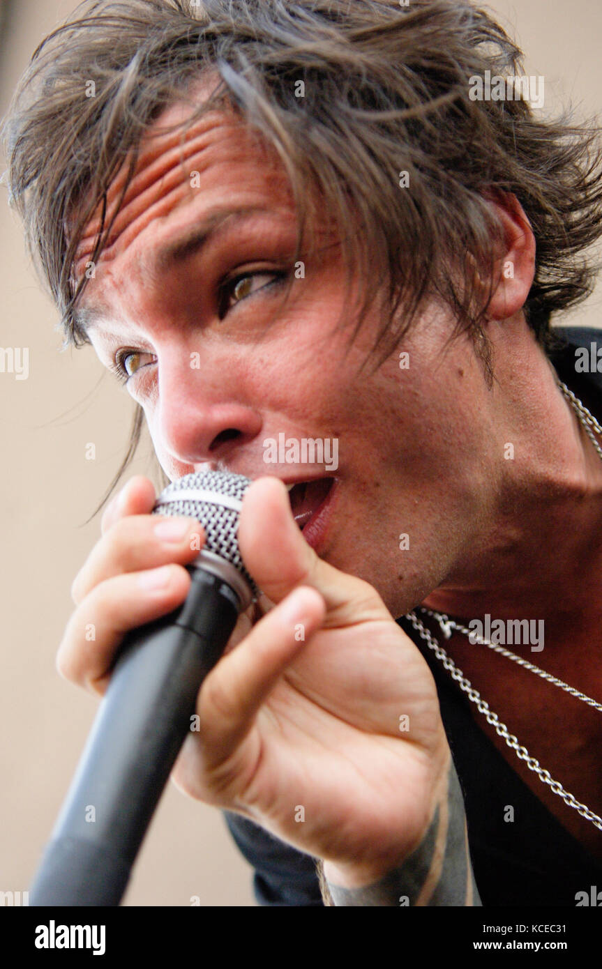 Mark Holmes of Bleed the Dream performs at the 2007 Vans Warped Tour at ...