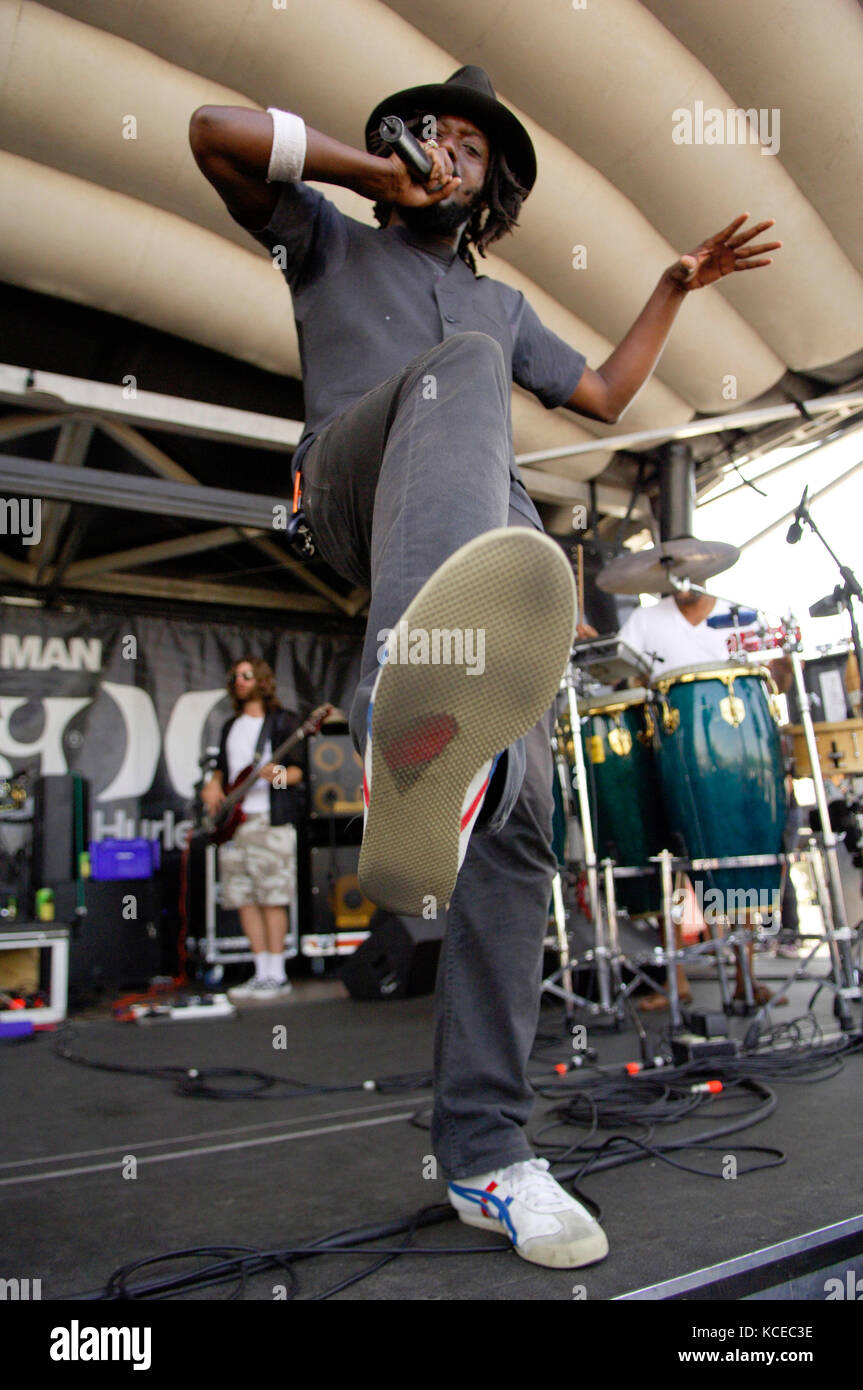 k-os performs at the 2007 Vans Warped Tour at the Coors ampitheatre in ...