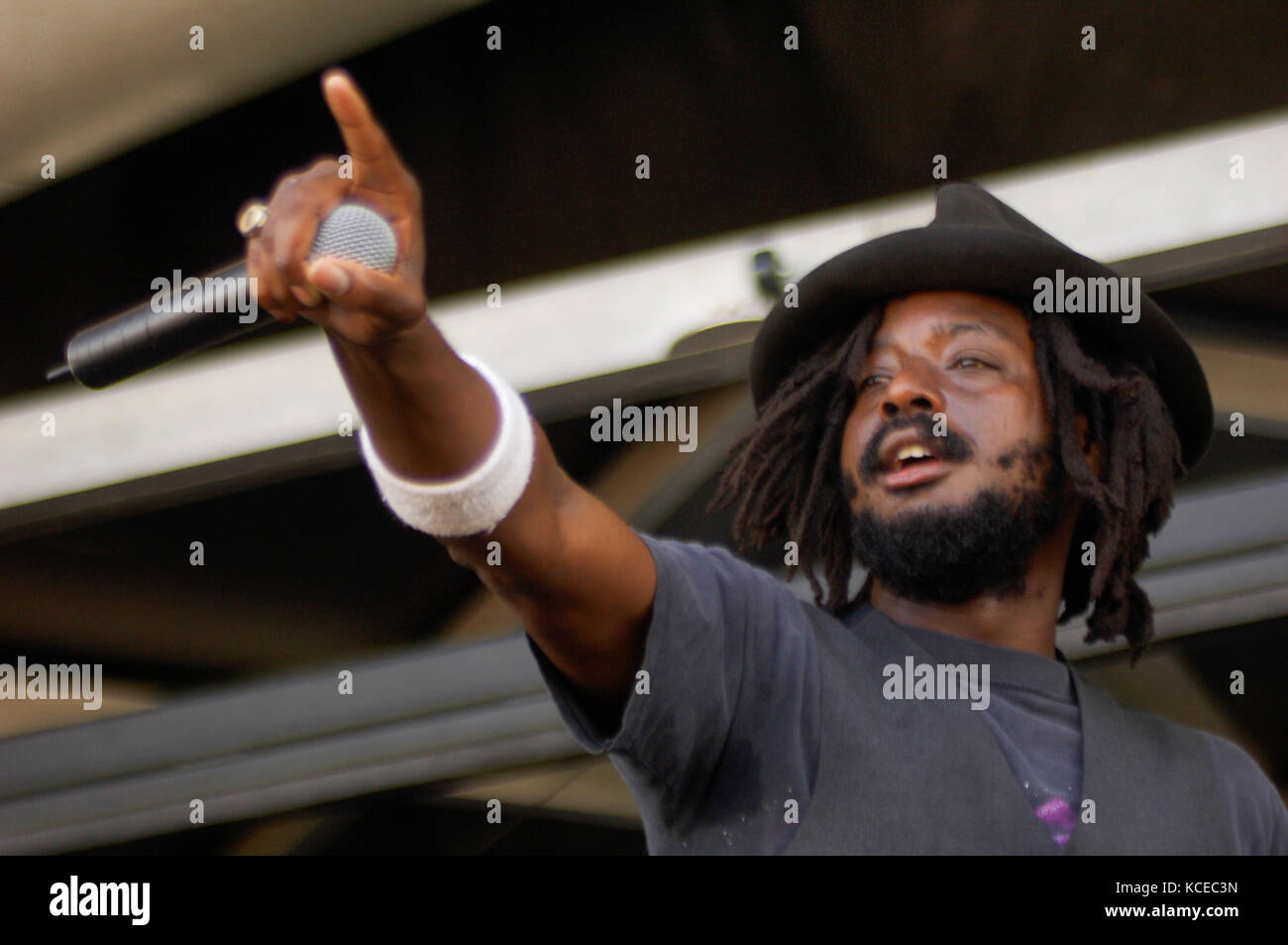 k-os performs at the 2007 Vans Warped Tour at the Coors ampitheatre in ...