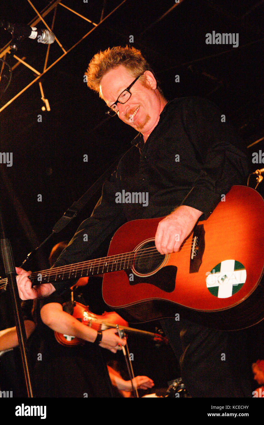 Dave King of Flogging Molly performs at the 2007 Vans Warped Tour at ...