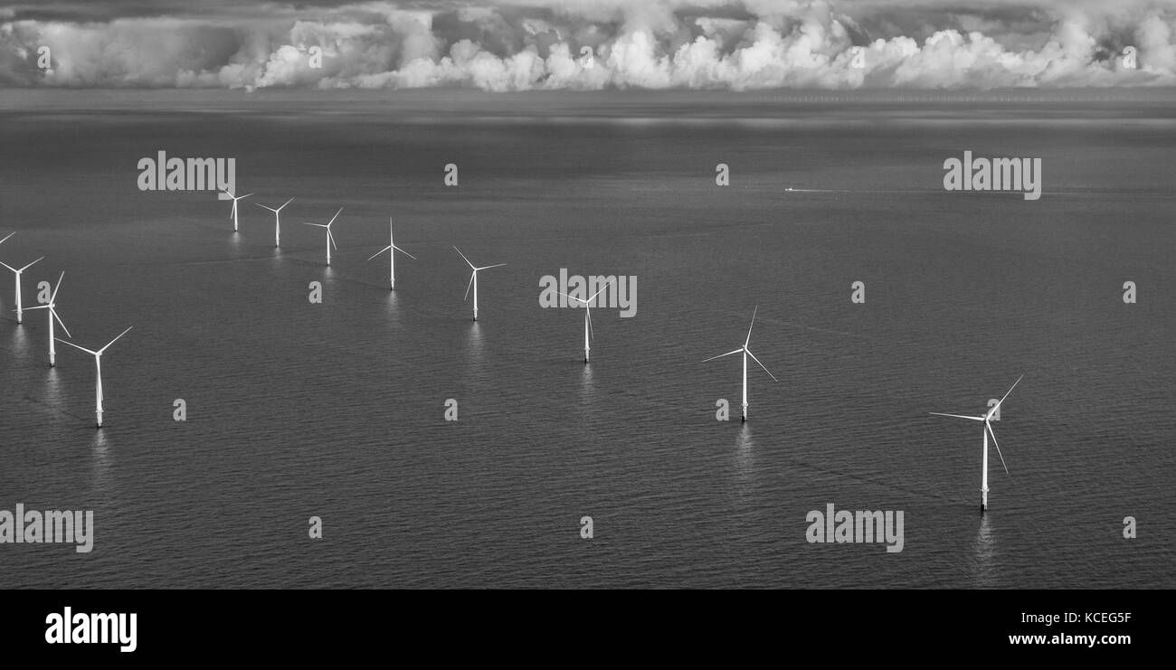 Offshore wind farm uk aerial hi-res stock photography and images - Alamy