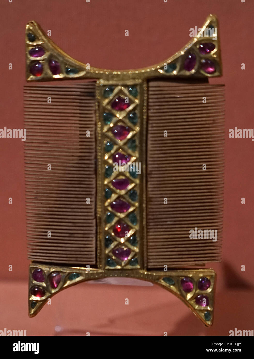 Burmese ruby hi-res stock photography and images - Alamy