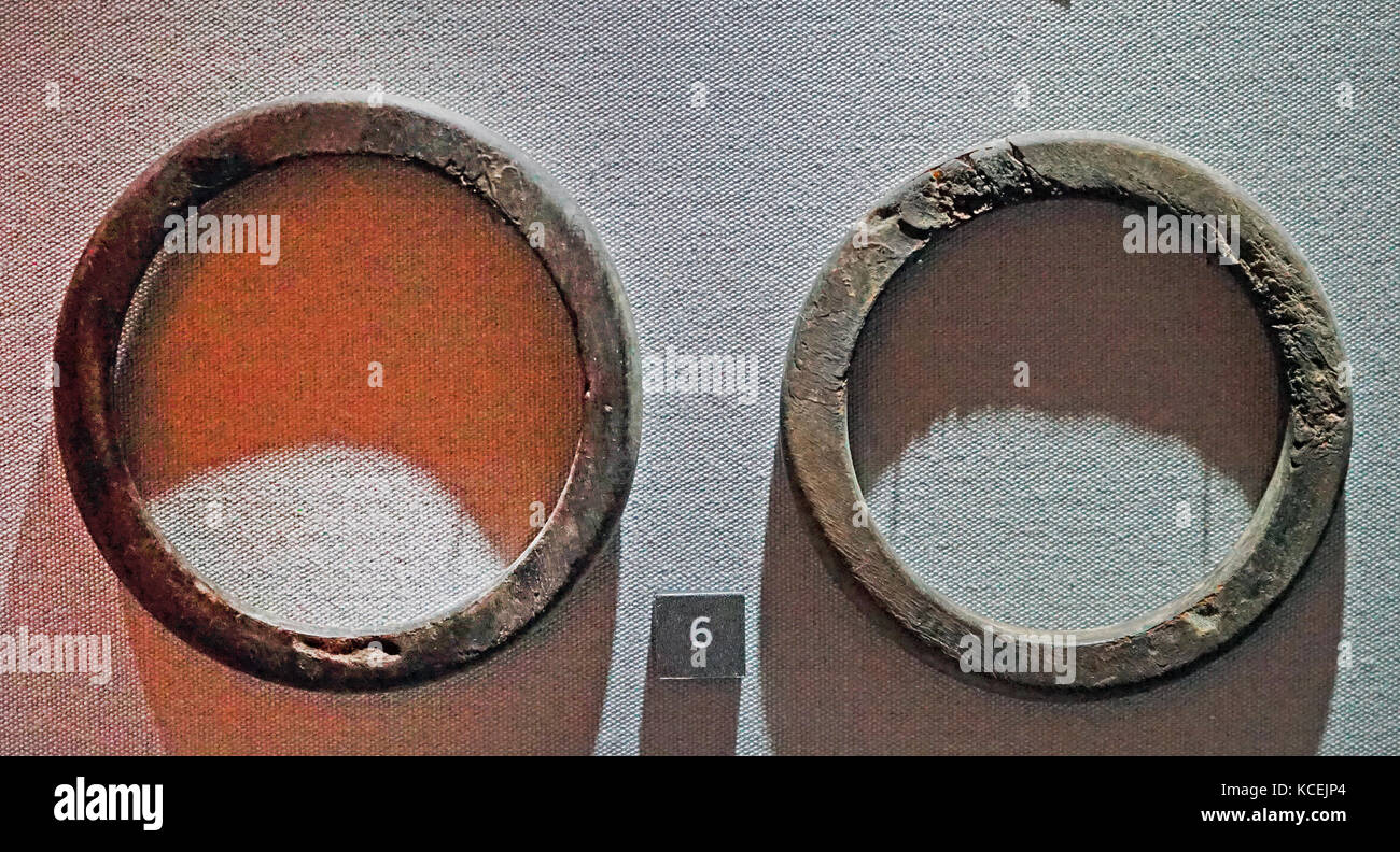 Ancient egyptian jewellery hi-res stock photography and images - Alamy