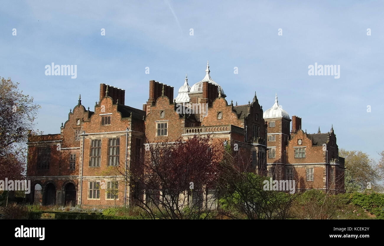 John thorpe architect hi-res stock photography and images - Alamy