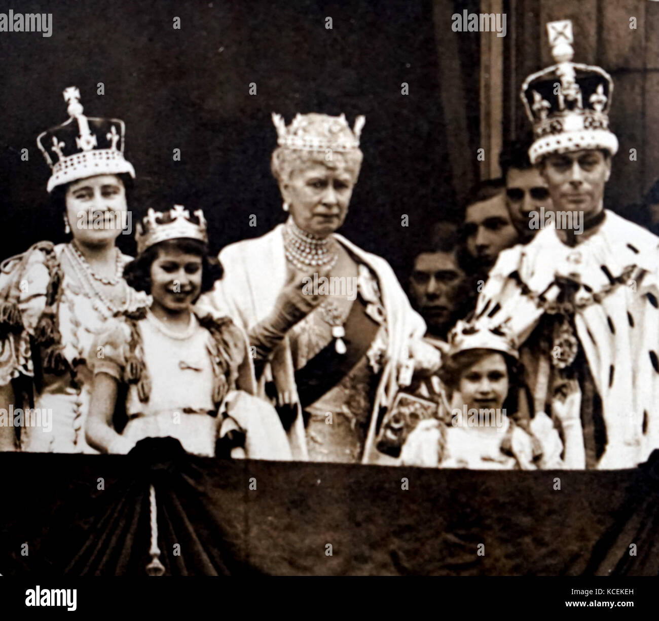 Queen mother elizabeth hi-res stock photography and images - Alamy