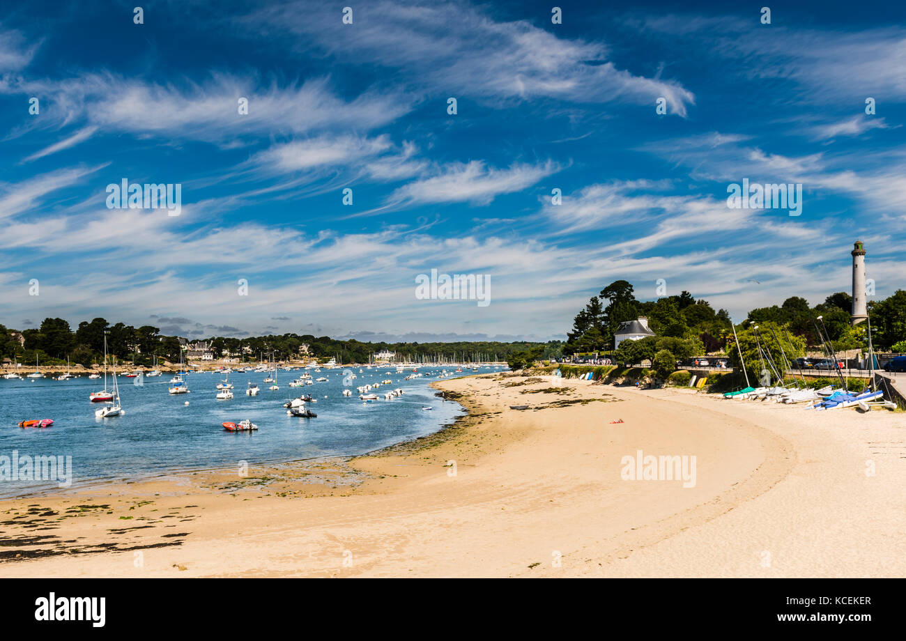 France brittany beach benodet hi-res stock photography and images - Alamy