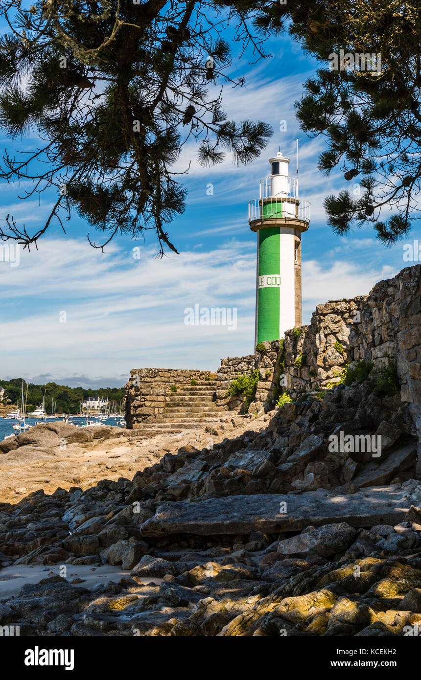 Lighthouse at Benodet, Brittany, France Stock Photo - Alamy