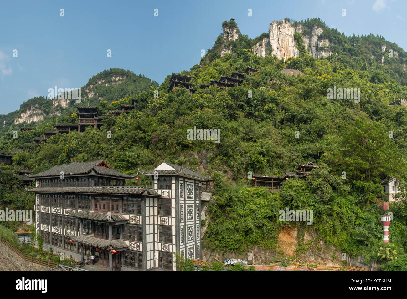 Yangtze river xiling gorge hi-res stock photography and images - Alamy