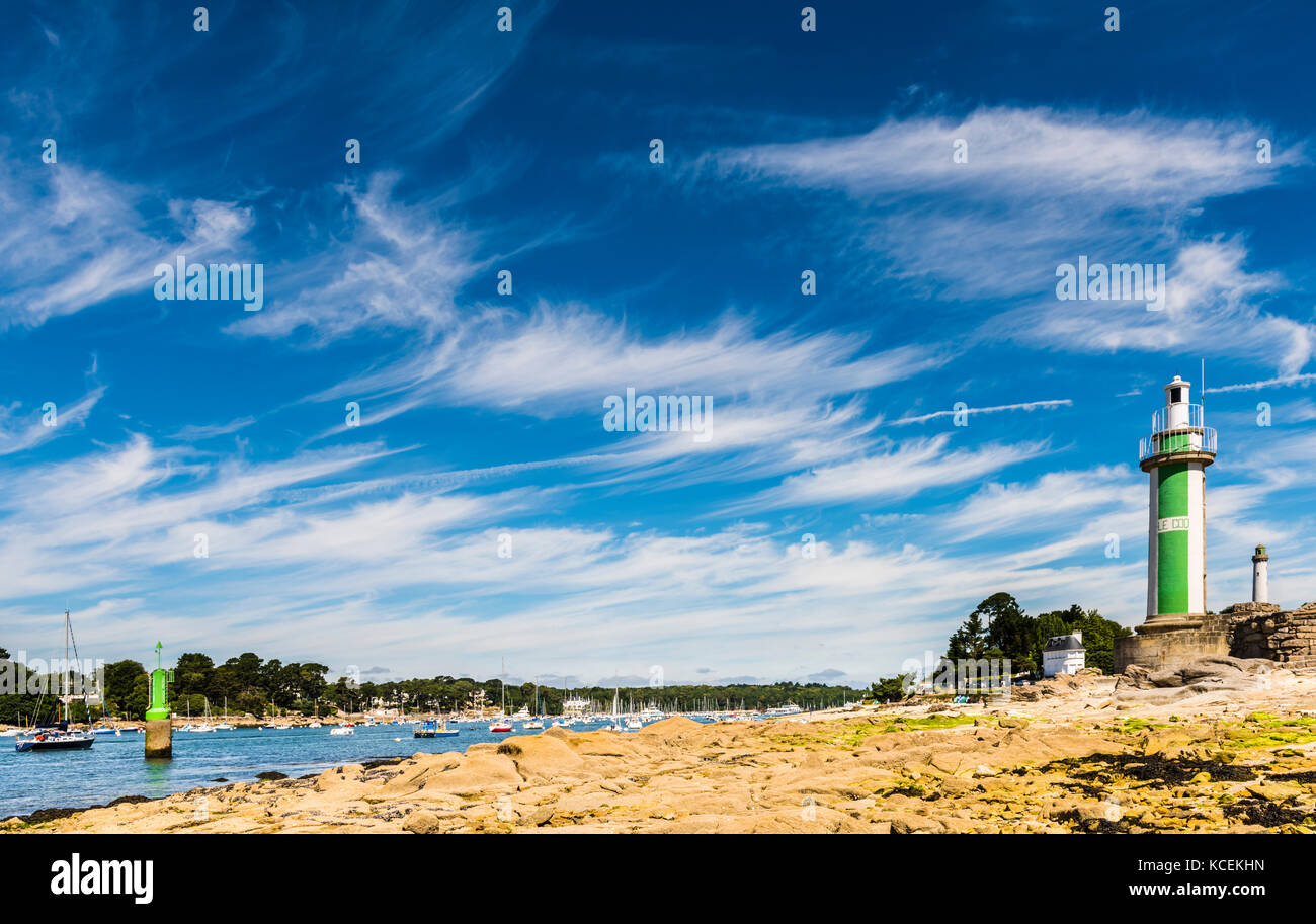 Lighthouse and river at Benodet, Brittany, France Stock Photo - Alamy