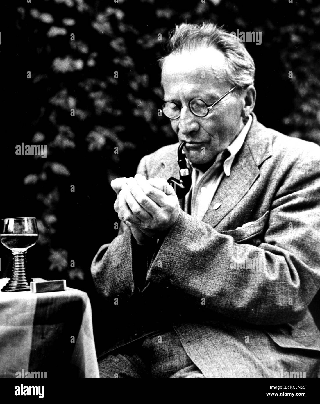 Erwin schrodinger hi-res stock photography and images - Alamy