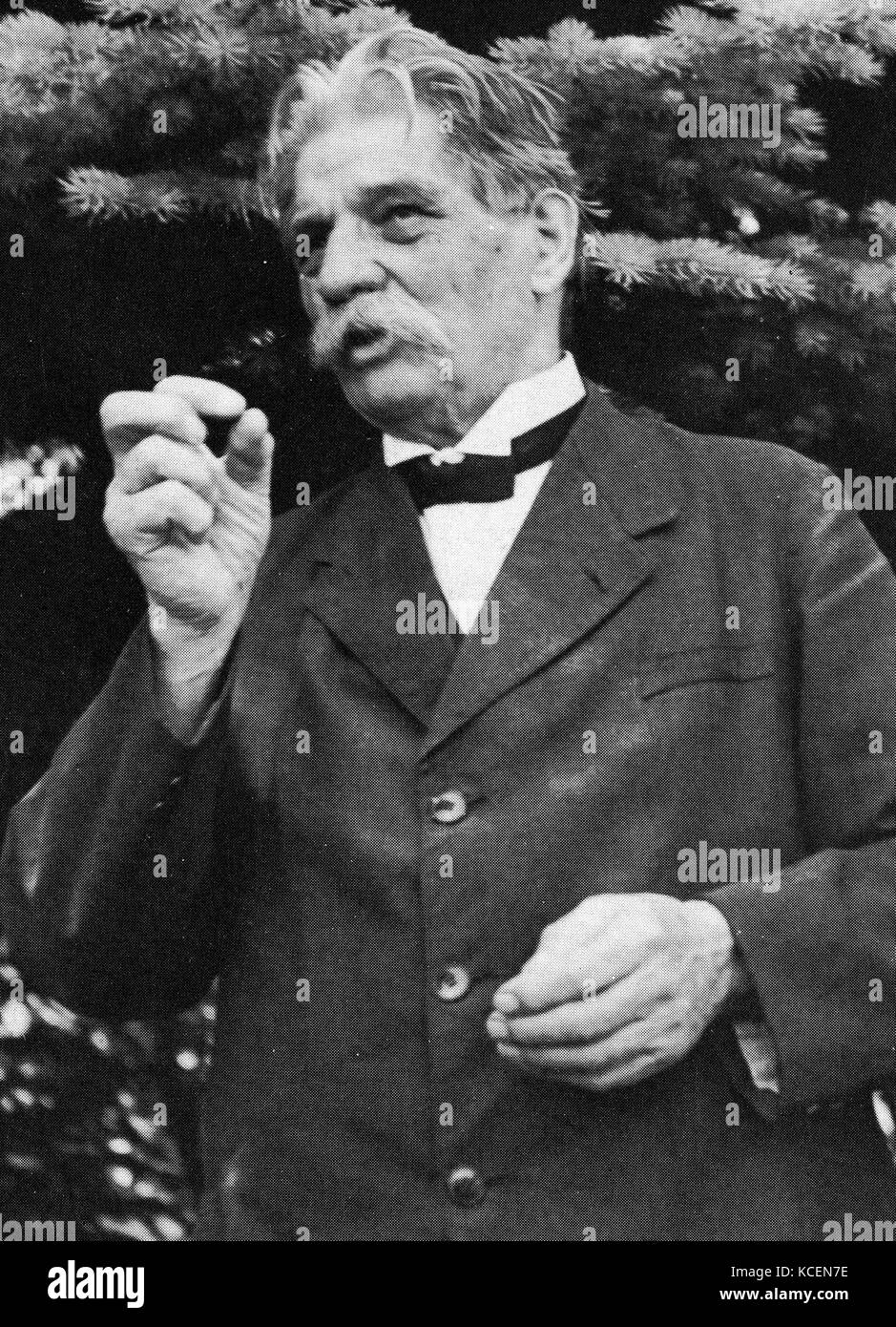 20th century french philosophy Black and White Stock Photos & Images ...