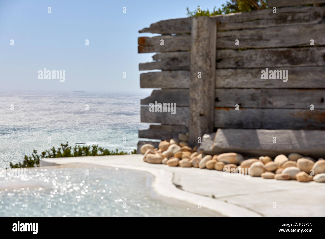 Infinity pool overlooking the sea Stock Photo - Alamy