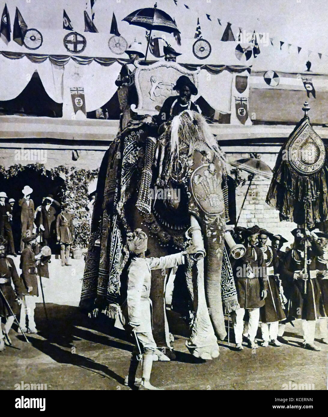 Prince Edward (later King Edward VIII hunting tigers in India 1921 ...