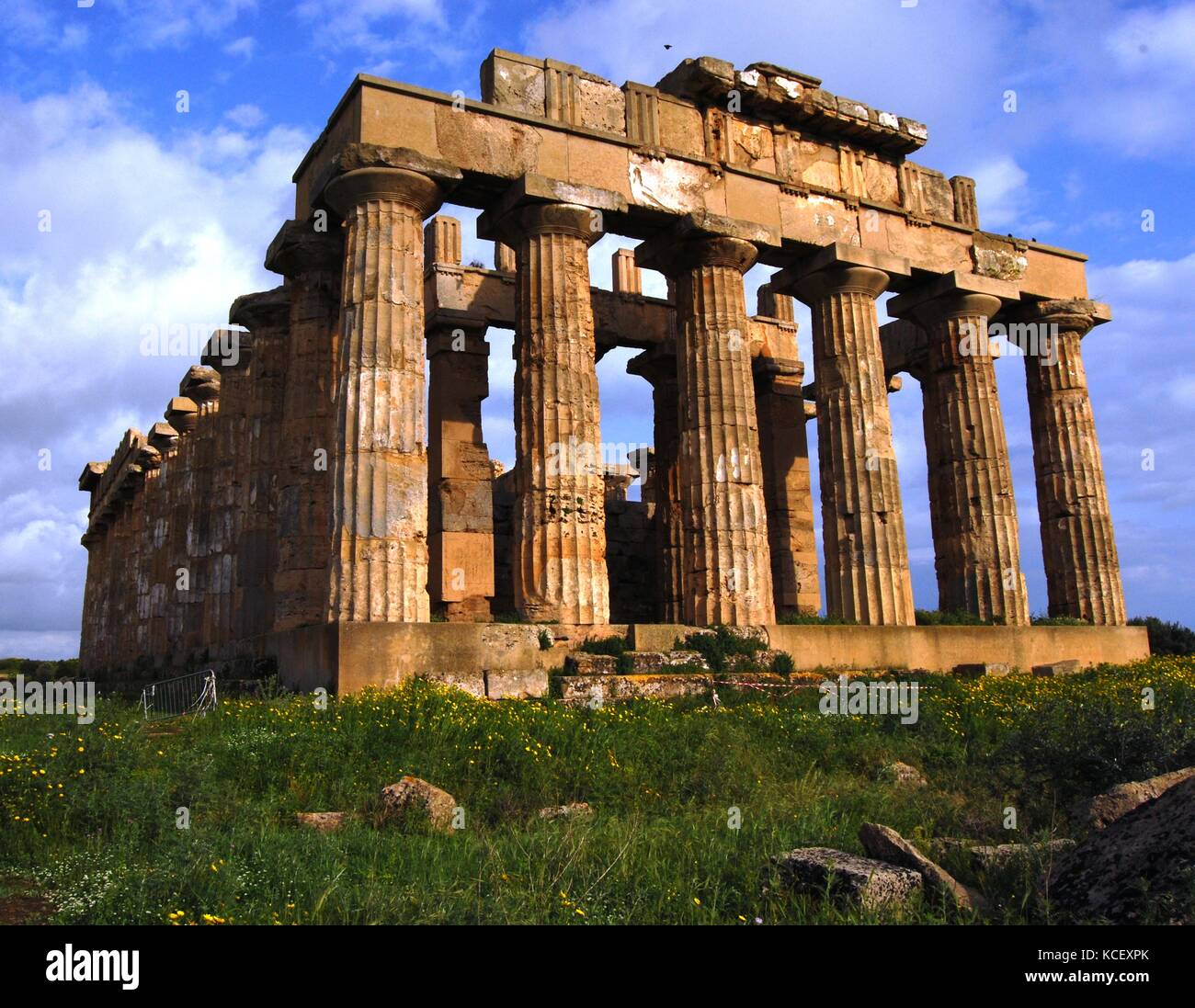 Parthenon style temples hi-res stock photography and images - Alamy