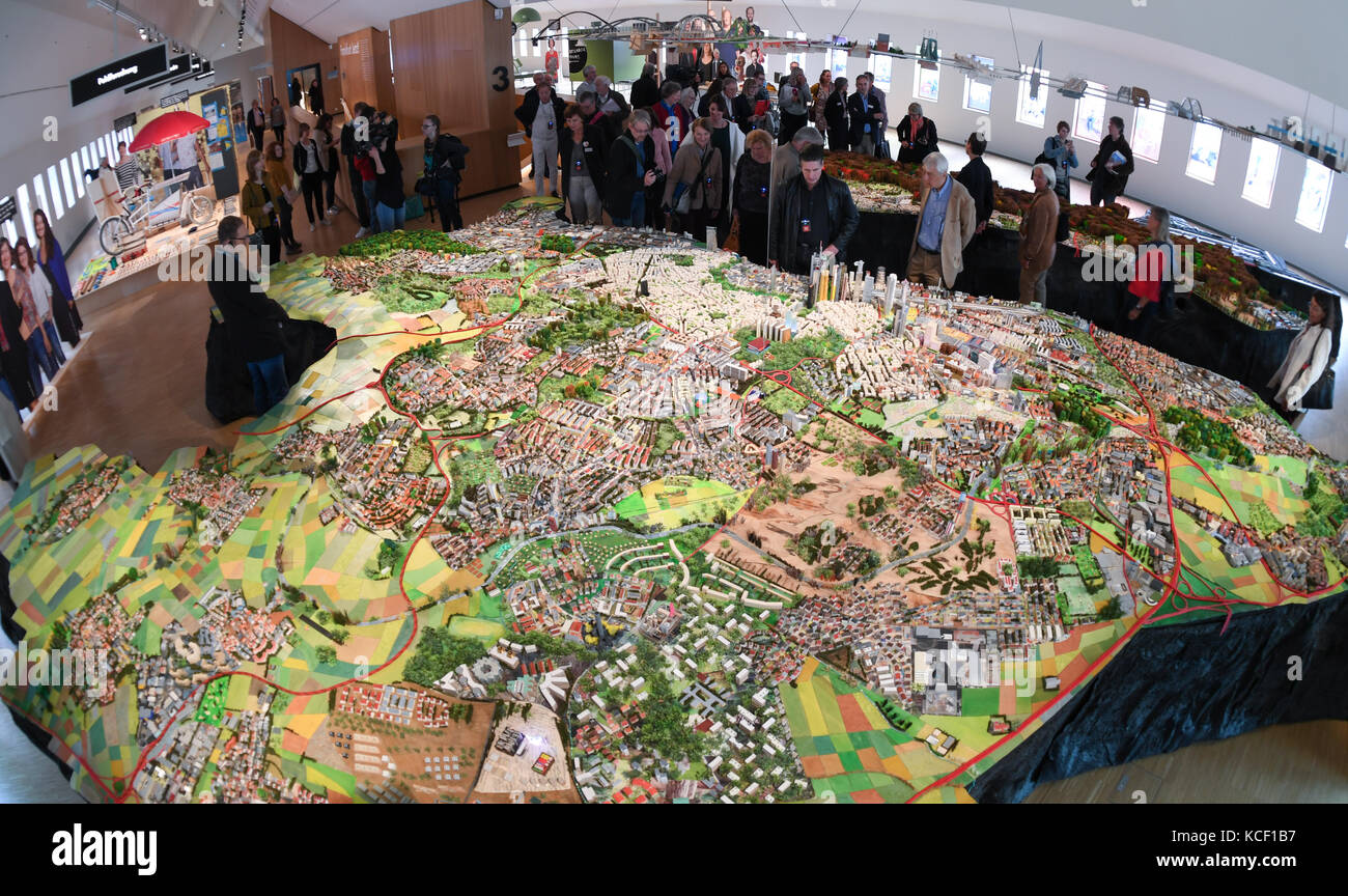 One meter square house hi-res stock photography and images - Alamy