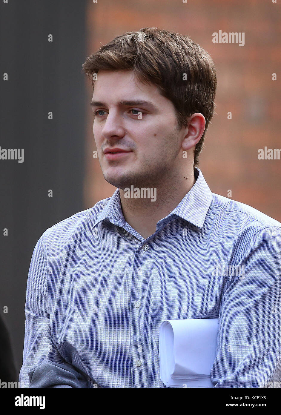 Lewes Crown Court, UK. 4th Oct, 2017. Daryll Rowe leaves Lewes Crown ...
