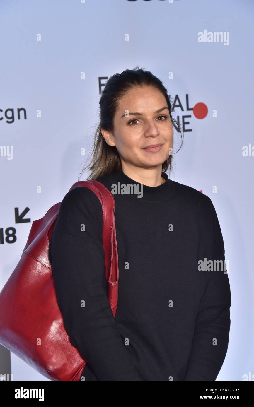 Cologne, Germany. 3rd Oct, 2017. Nina Vukovic, photographed on the red ...