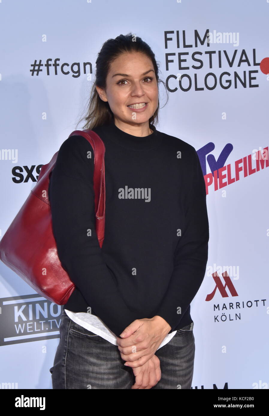 Cologne, Germany. 3rd Oct, 2017. Nina Vukovic, photographed on the red ...