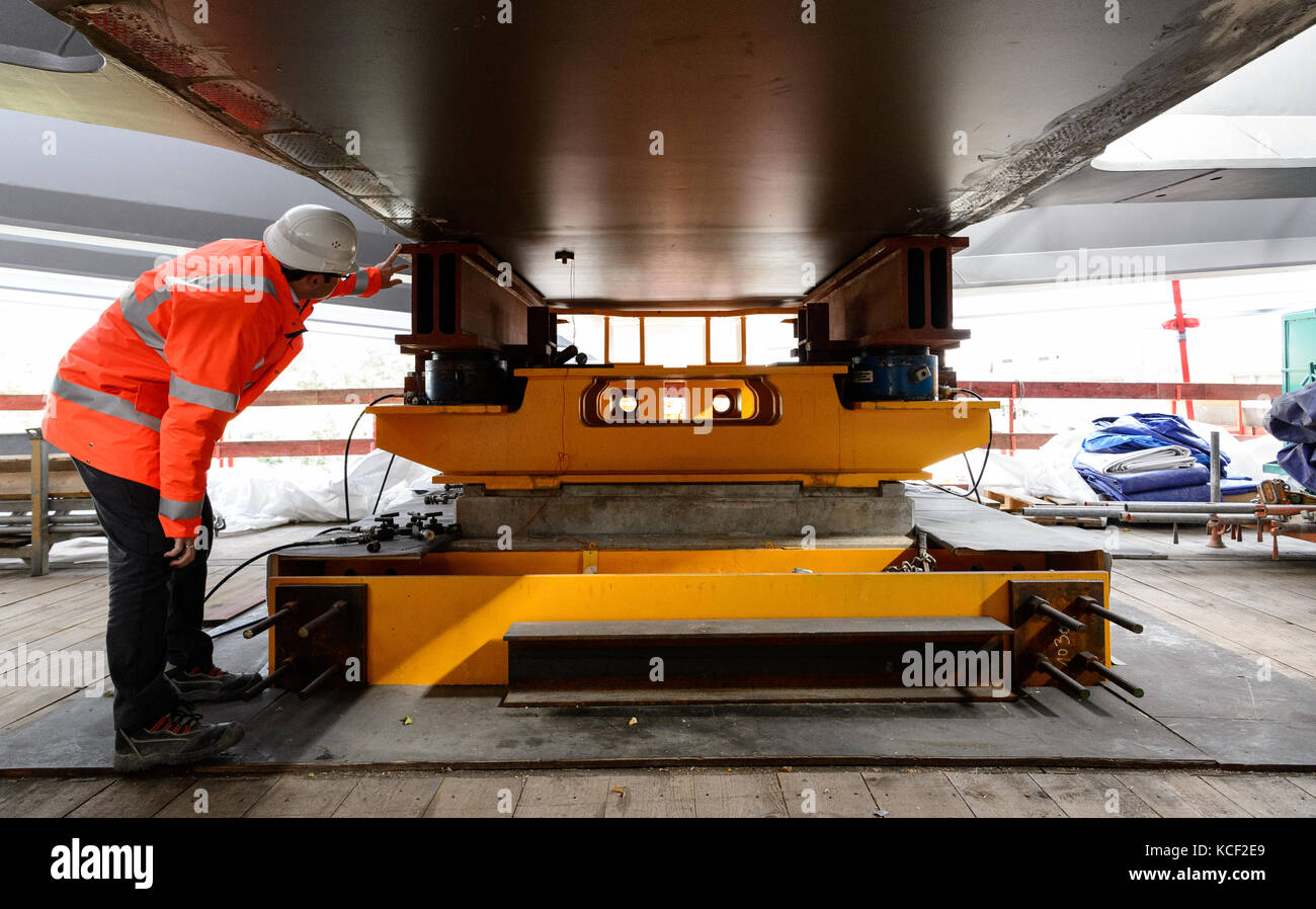 345 meters hi-res stock photography and images - Alamy