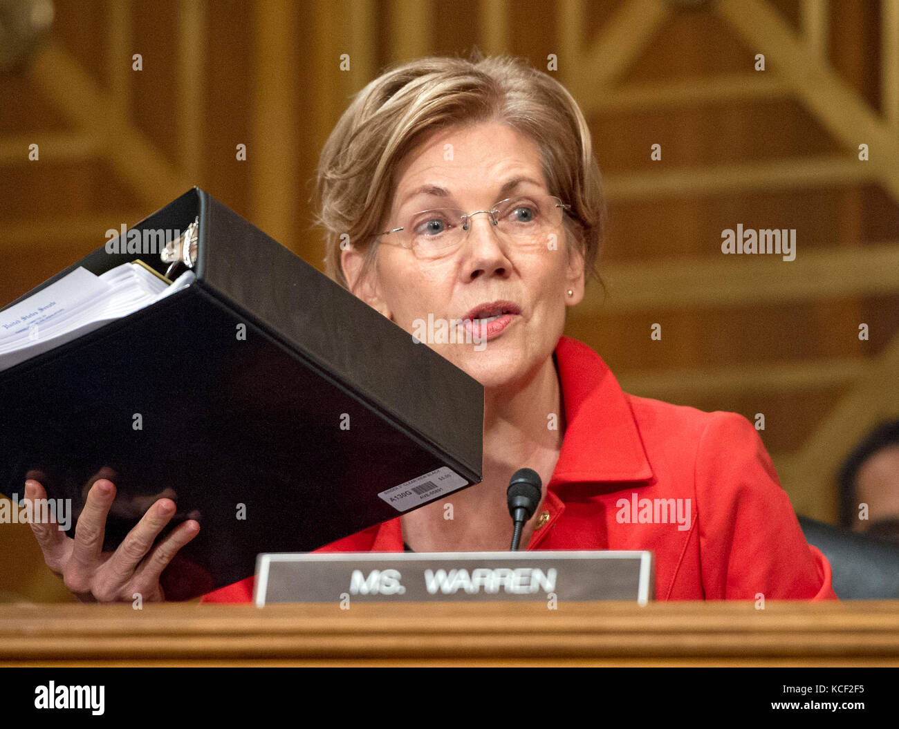 United States Senator Elizabeth Warren (Democrat of Massachusetts ...