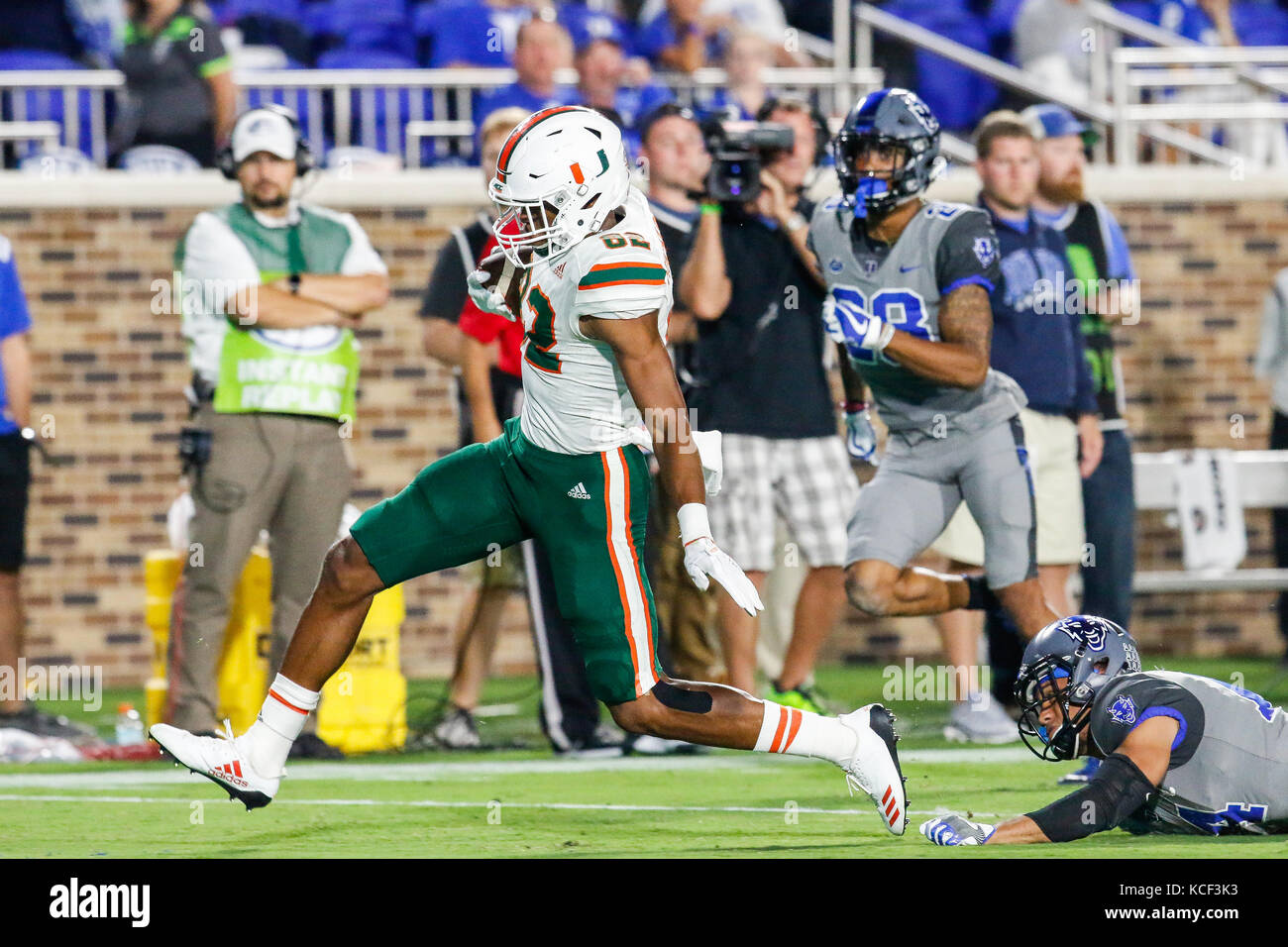 Durham, NC, USA. 29th Sep, 2017. Ahmmon Richards (82) of the Miami ...