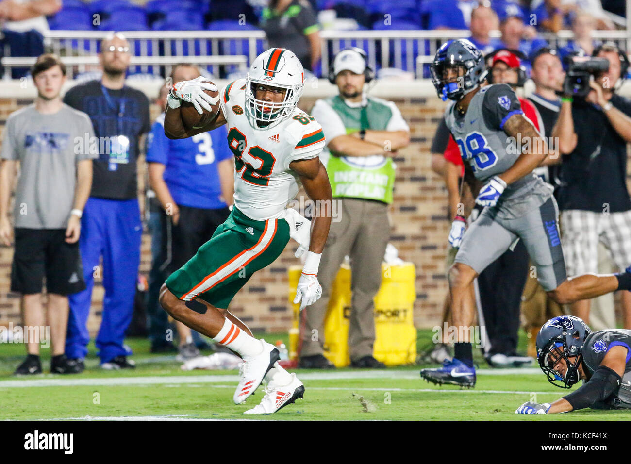 Durham, NC, USA. 29th Sep, 2017. Ahmmon Richards (82) of the Miami ...
