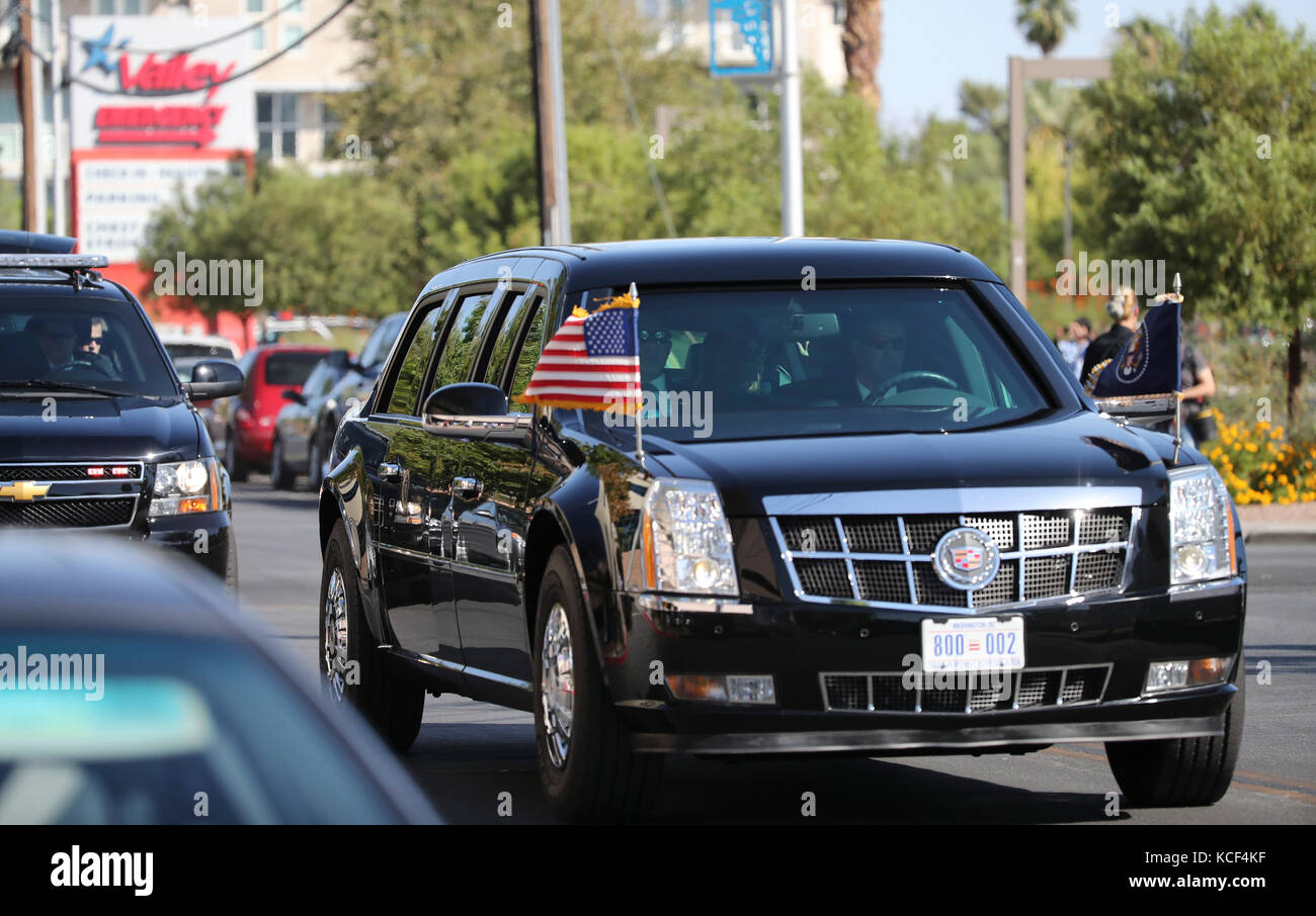 Las Vegas, USA. 4th Oct, 2017. President Trump's motorcade arrives at ...