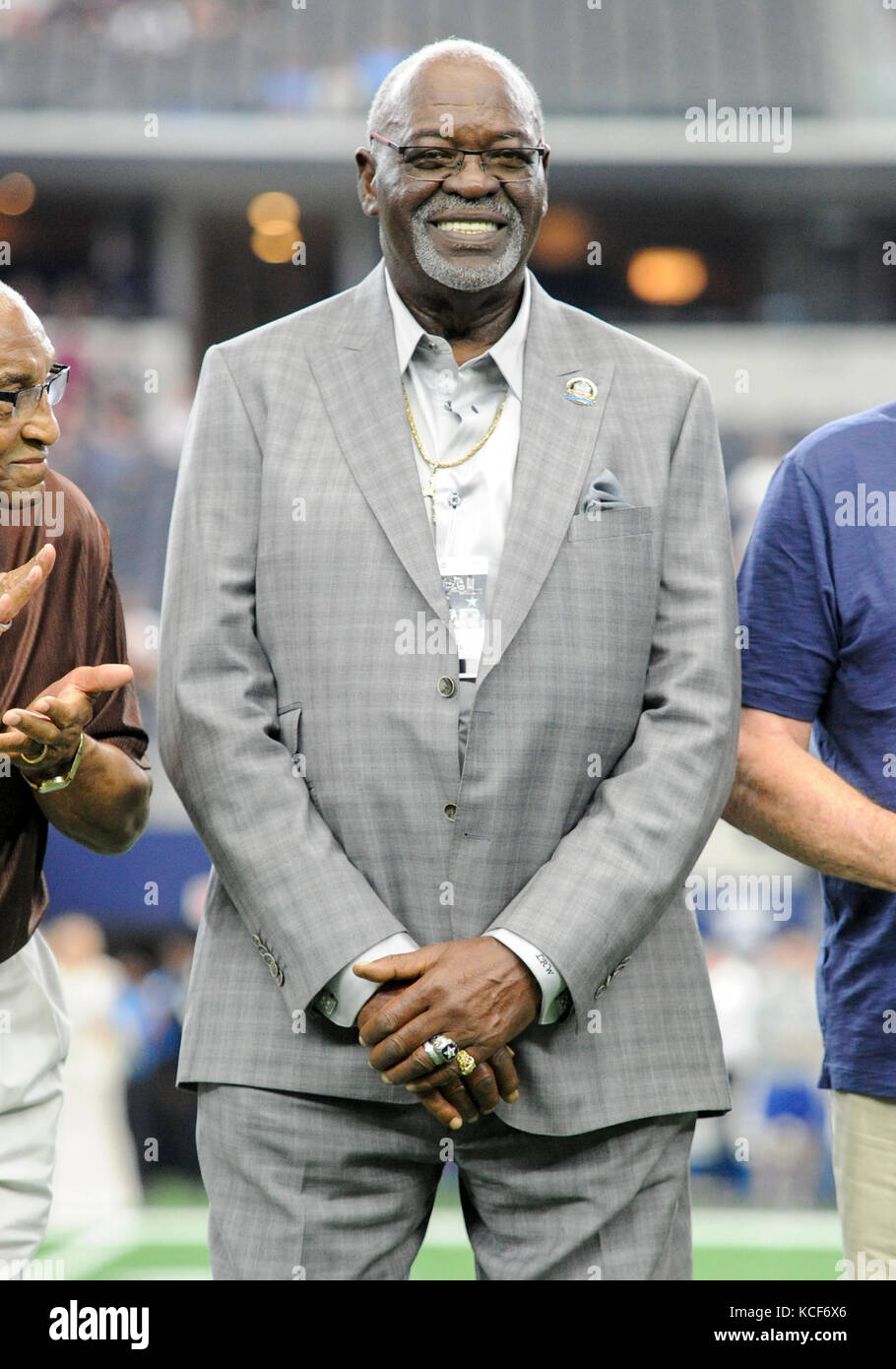 October 01, 2017: Former Dallas Cowboy and NFL Hall of Famer Rayfield ...