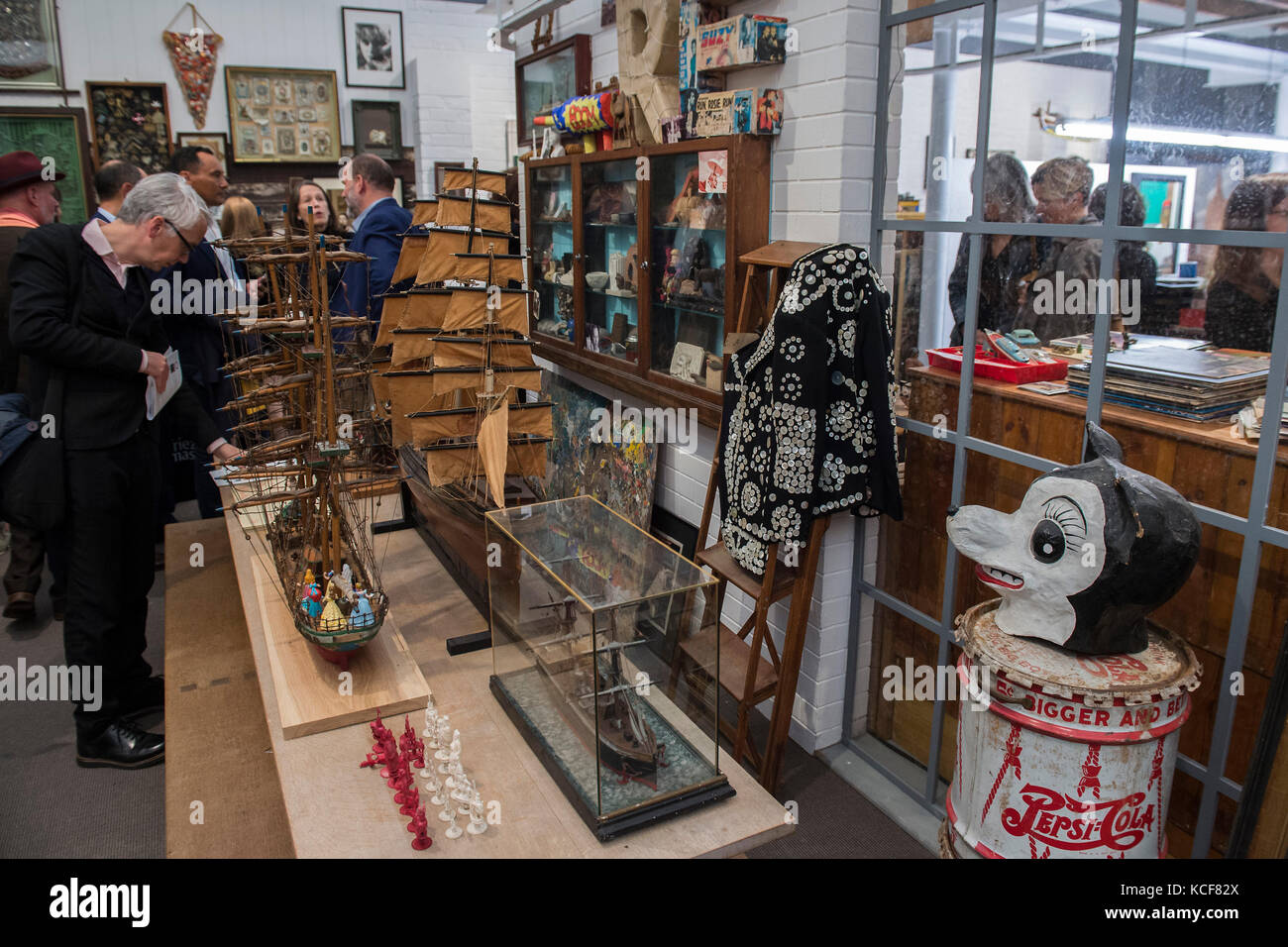 London, UK. 04th Oct, 2017. ‘At Work with Peter Blake’: Waddington ...