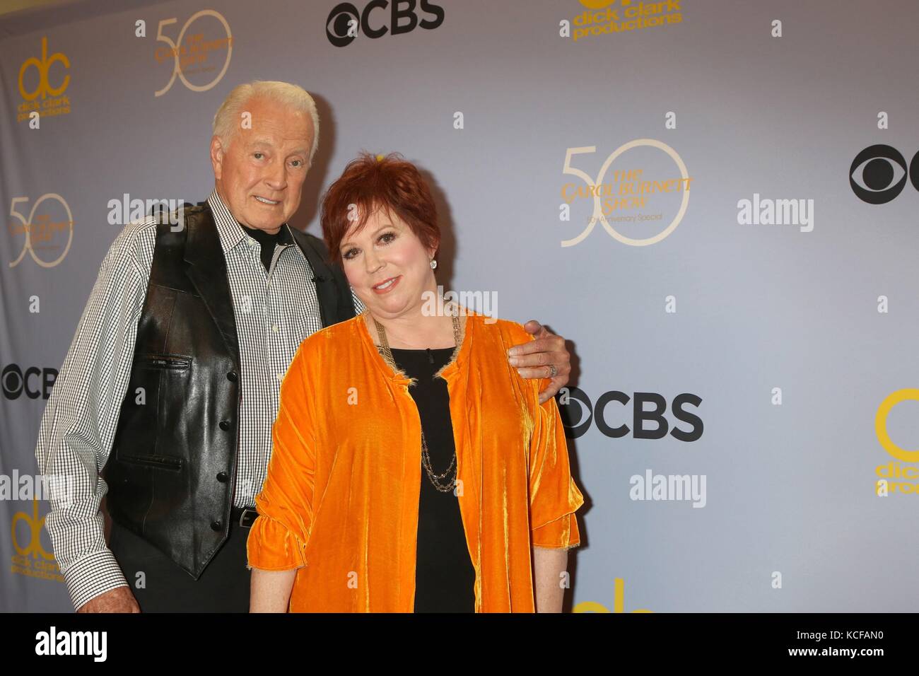 Los Angeles, CA, USA. 4th Oct, 2017. Lyle Waggoner, Vicki Lawrence at ...