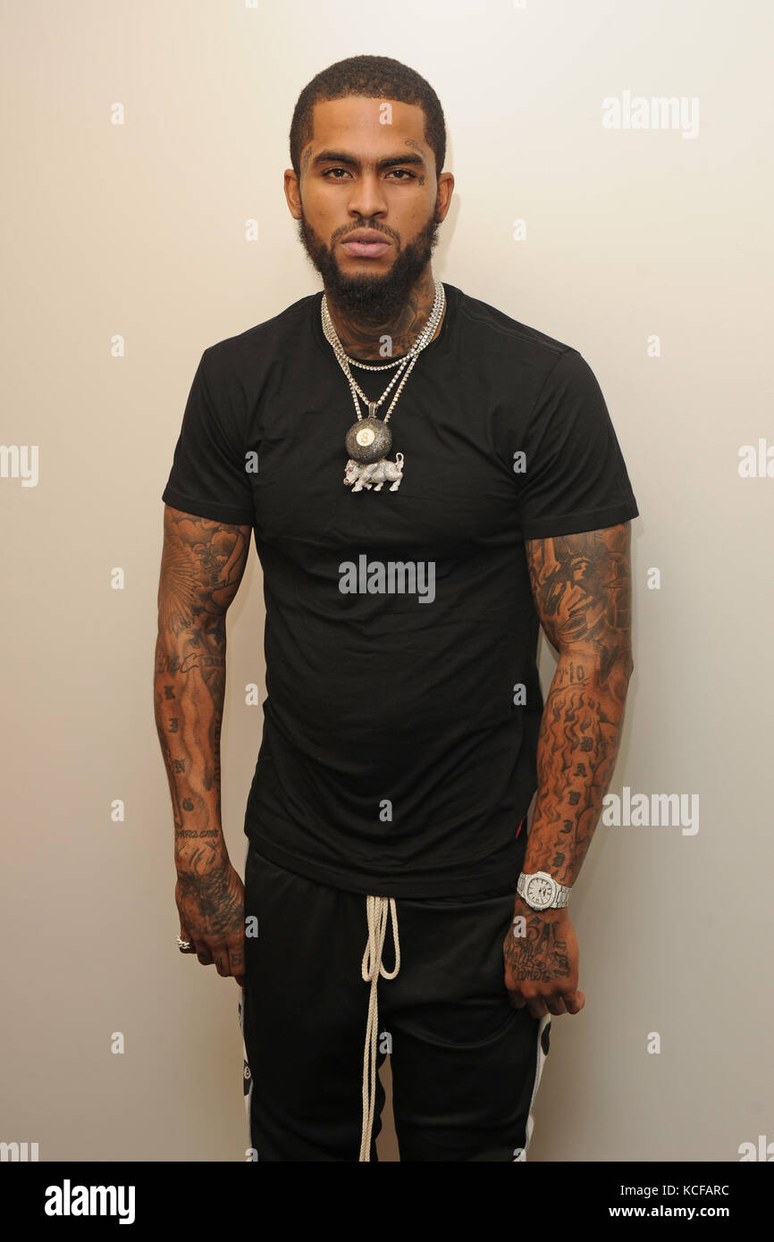 HOLLYWOOD, FL - OCTOBER 04: Dave East att Jamz Live at radio station 99 ...