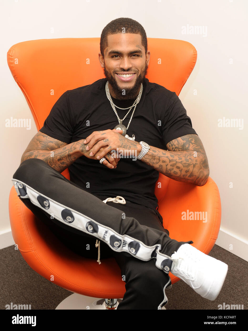 HOLLYWOOD, FL - OCTOBER 04: Dave East att Jamz Live at radio station 99 ...